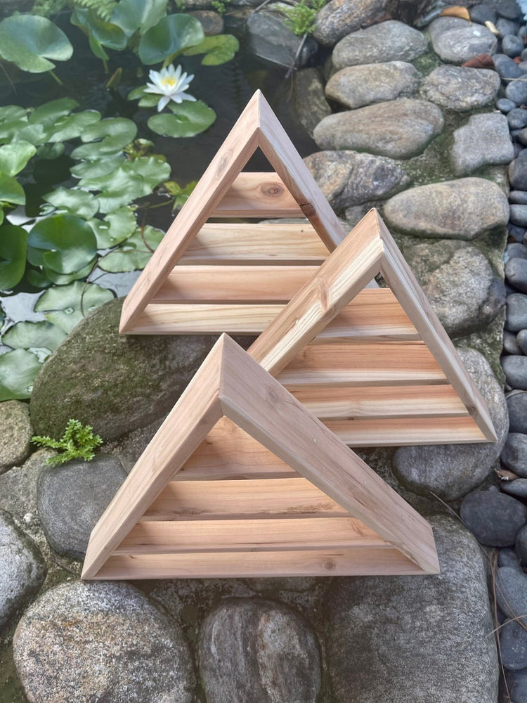 Organic Triangle Shelf, Raw Shelf, Crystal Display – Bodhi Leaf Market